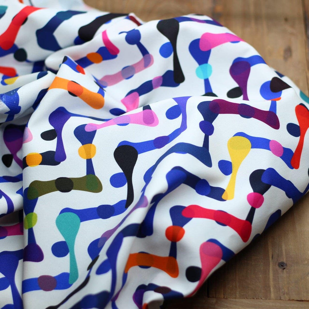 Gaspard et Léonie - Tissus Mercerie Machines à coudre - Toulouse